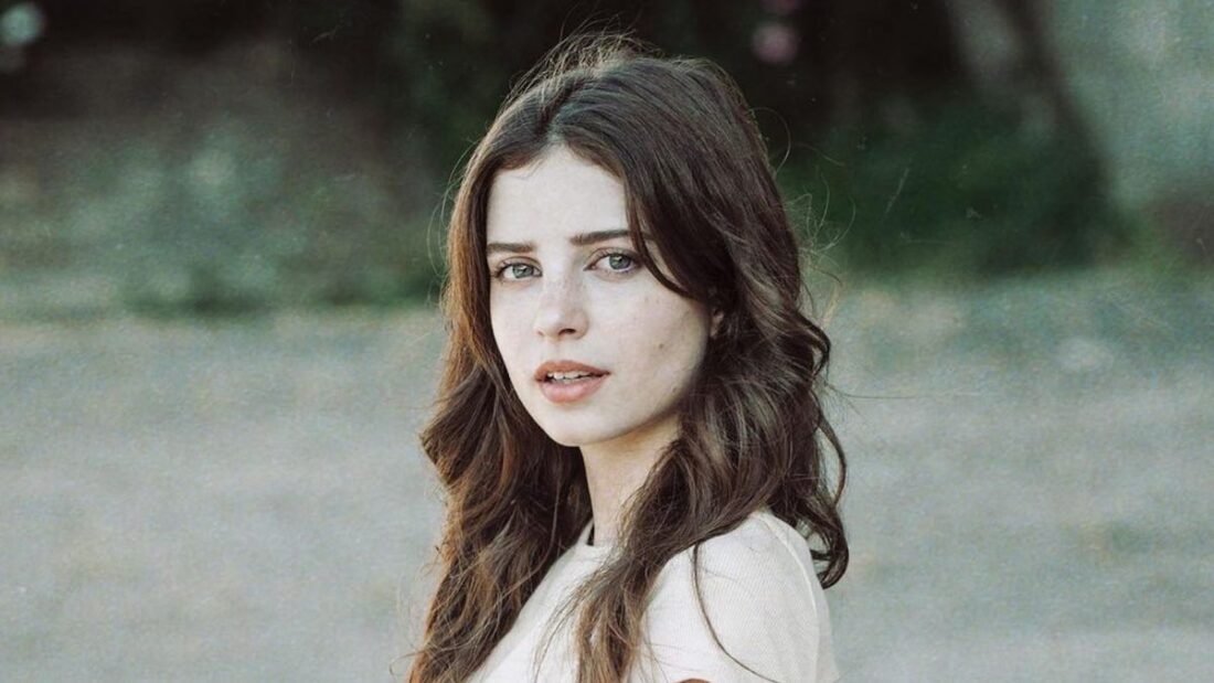 Buongiorno Mamma, chi è l'attrice che interpreta Sole: nome vero, età ...