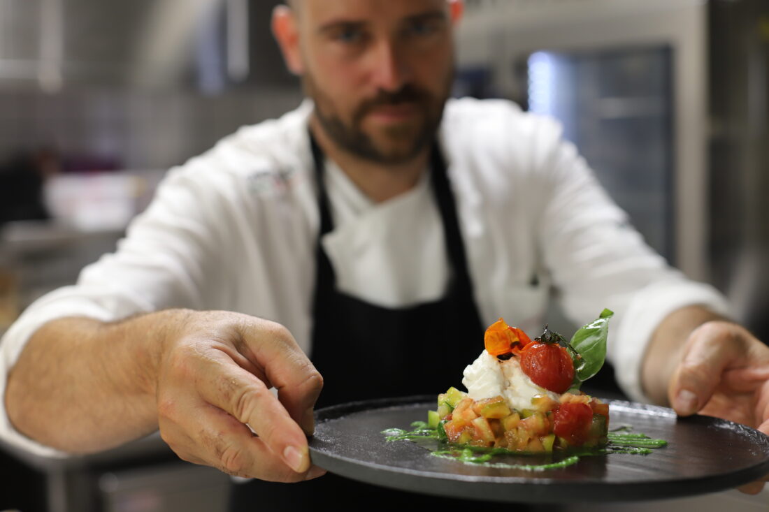 Il Tarì, nuova linfa per lo storico ristorante amalfitano: il menù estivo