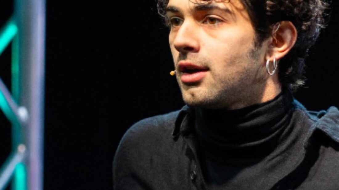 Chi è Massimiliano Caiazzo: età, fidanzata, genitori e dove vive